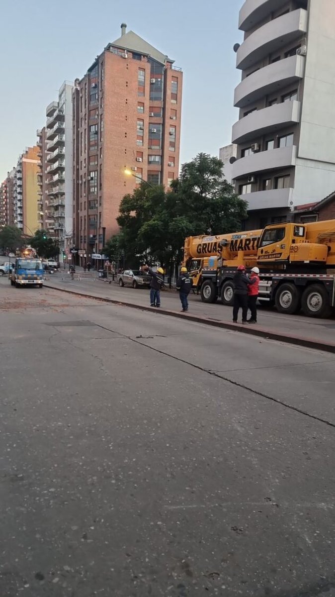 Córdoba: cómo fue el primer día de la demolición controlada en el ...